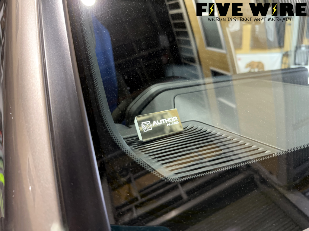 ランクル250にIGLA＆KEYLESS BLOCK！ | 大阪FIVE WIRE公式ブログ