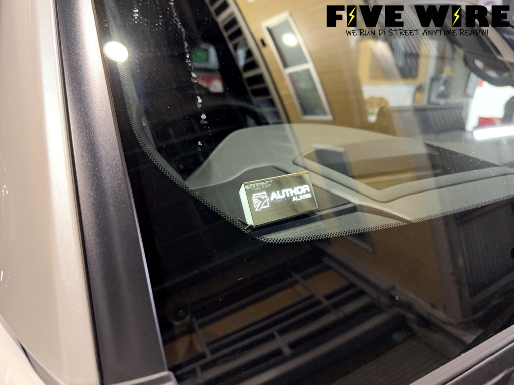 ランクル300にオーサーアラームIGLA！ | 大阪FIVE WIRE公式ブログ