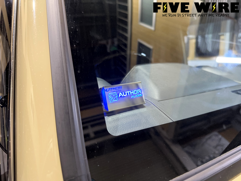 再々販ランクル70にオーサーアラームIGLA！ | 大阪FIVE WIRE公式ブログ