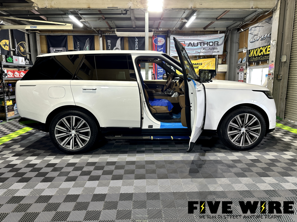 レンジローバーPHEVにオーサーアラームIGLAなど！ | 大阪FIVE WIRE公式ブログ