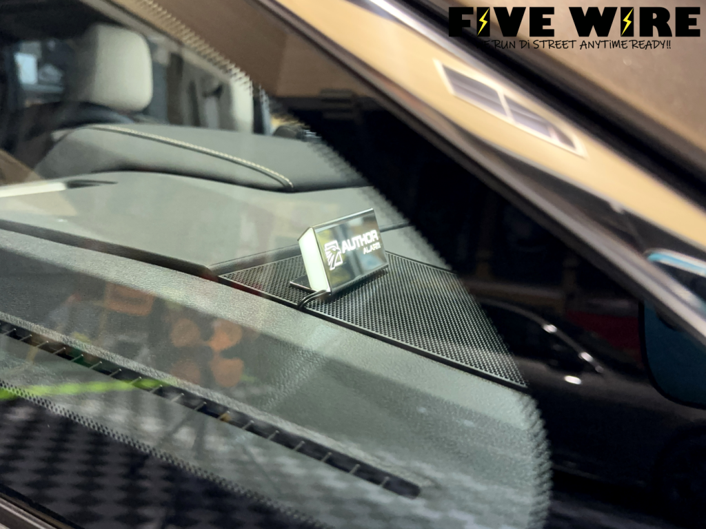 40アルファードにIGLA ALARM＆KVANT！ | 大阪FIVE WIRE公式ブログ