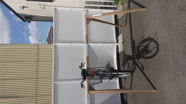 サイクルスタンドをセブンイレブン渡瀬店に設置R5/4/10（月） | NPO法人 縄文の森をつくろう会 公式ブログ