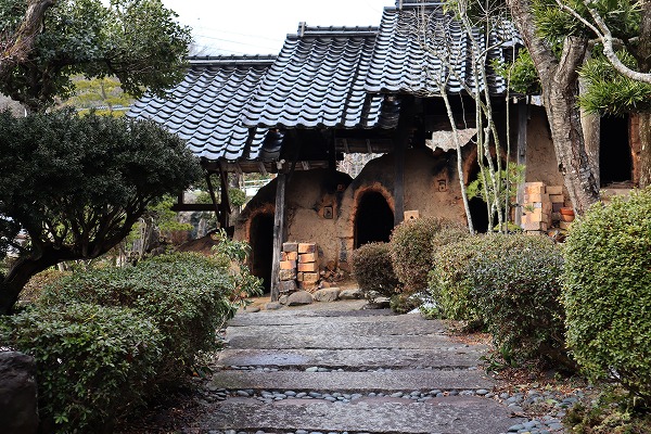 山陰(鳥取・島根)の陶磁器 因久山焼 | 器屋うらの 山陰(鳥取・島根)の陶磁器 因久山焼 | 器屋うらの
