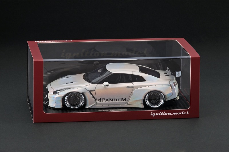 オンラインショップ限定: 1/18 PANDEM R35 GT-R ホワイト オンラインショップ限定: 1/18 PANDEM R35 GT-R ホワイト