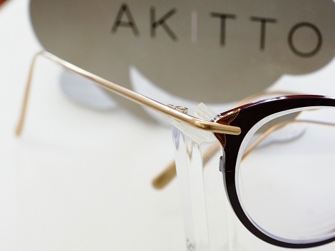オシャレなakitto-tip1×脳科学メガネレンズ♪ | めがね工房 ノエル Blog