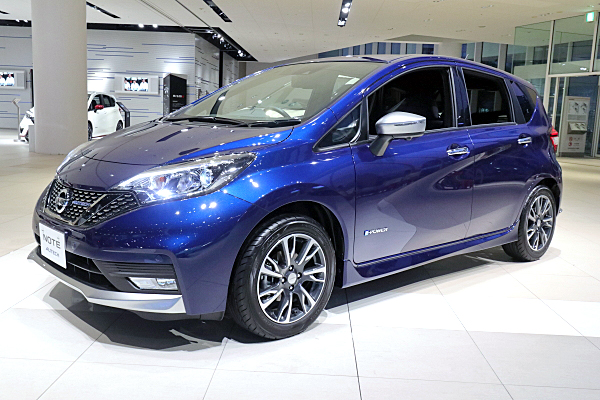 日産 ノート イー・パワー オーテック スポーツ スペック ブルー Nissan Note e-POWER AUTECH SPORTS SPEC : Blue | Car and Moto ...