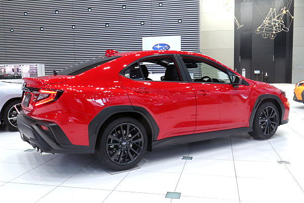 スバル WRX S4 GT-H EX レッド Subaru WRX S4 GT-H EX : Red | Car and Moto in Japan