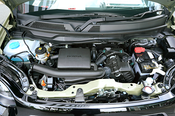 ホンダ Nワン オリジナル スタイルプラスアーバン グリーン Honda N-ONE Original "STYLE+ URBAN" : Green | Car and Moto in Japan