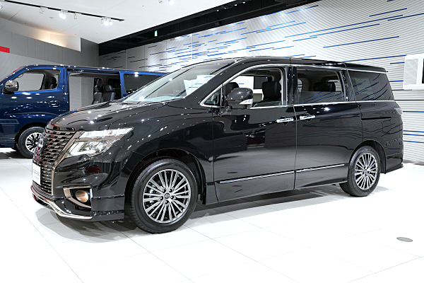 日産 エルグランド 250ハイウェイスター プレミアム アーバンクロム ブラック Nissan Elgrand 250 Highway STAR Premium Urban Chrome ...
