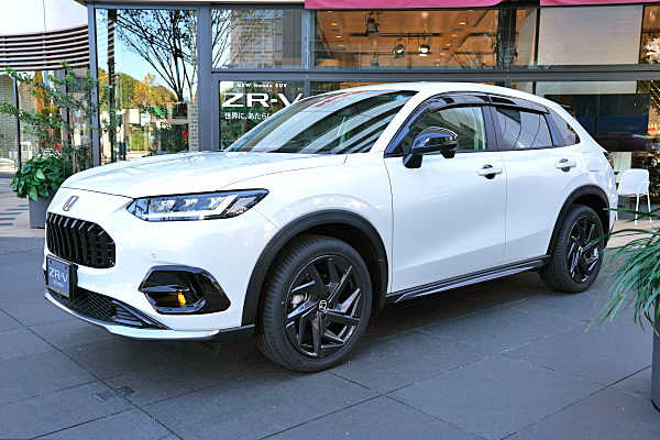 ホンダ ZR-V e:HEV X ホワイト プレミアムスタイル Honda ZR-V e:HEV X : White "Premium Style" | Car and Moto in Japan