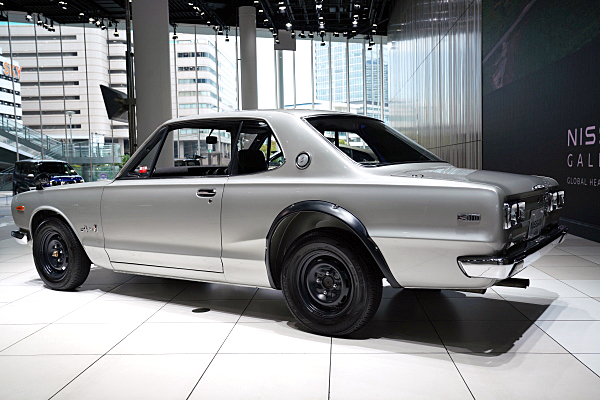 日産 スカイライン ハードトップ 2000GT-R 1972 KPGC10 Nissan Skyline Hardtop 2000GT-R 1972 KPGC10 | Car and Moto ...