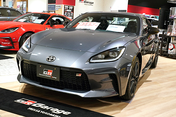 トヨタ GR86 RZ グレー Toyota GR86 RZ : Gray | Car and Moto in Japan