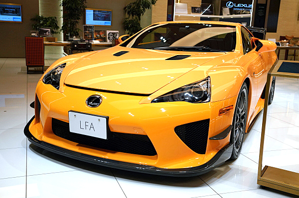 レクサス LFA ニュルブルクリンク パッケージ イエロー (3) Lexus LFA Nurburgring Package : Yellow (3) | Car and Moto in Japan