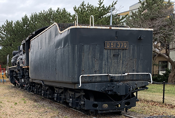 秋田市土崎に保存されているD51-370の状態が酷すぎる・・・ | 親子鉄＆秋田の鉄道ブログ