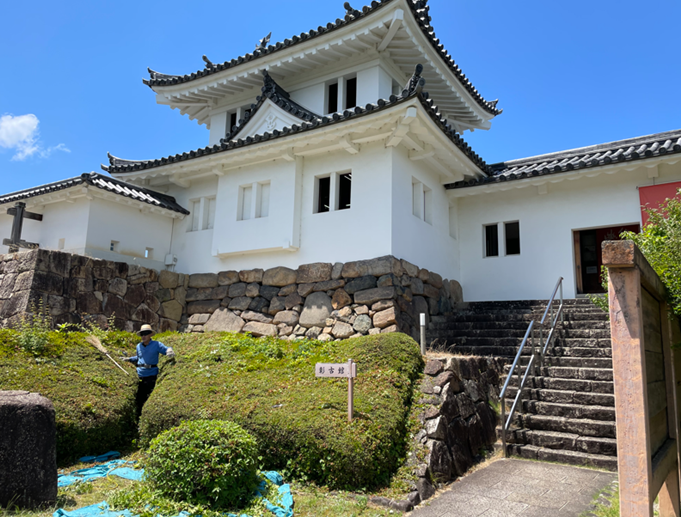 訪ねました。慶長5年（1600年）7月、関ヶ原の戦いの前哨戦・丹後田辺城で戦いが起こり。「田辺城の戦い・この戦いでは西軍1万5000に対し、東軍方の細川藤孝が500名と共に籠城。細川方に圧倒的 ...