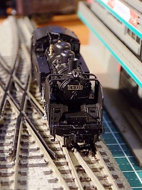カトーC11VSトミックス真岡鐵道 C11形 325号機 両機とても優秀です。 | 湘南急行鉄道物語