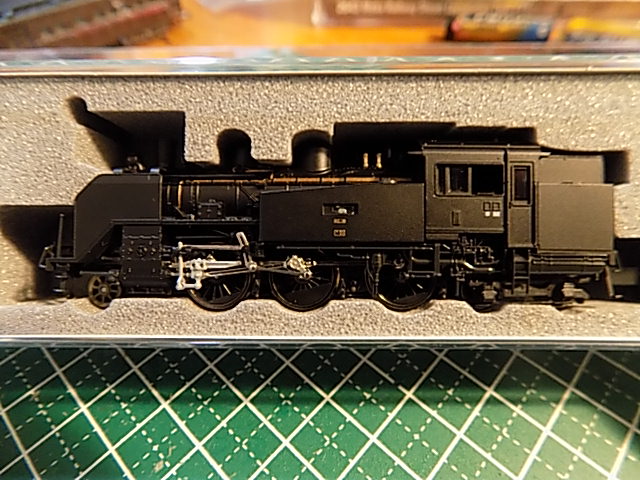 カトーC11VSトミックス真岡鐵道 C11形 325号機 両機とても優秀です。 | 湘南急行鉄道物語