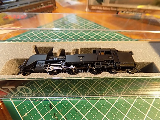 カトーC11VSトミックス真岡鐵道 C11形 325号機 両機とても優秀です。 | 湘南急行鉄道物語