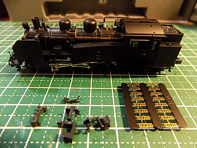 カトーC11VSトミックス真岡鐵道 C11形 325号機 両機とても優秀です。 | 湘南急行鉄道物語