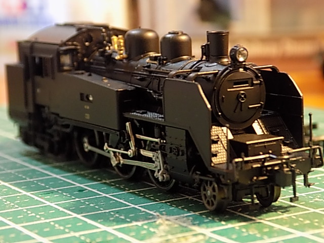 カトーC11VSトミックス真岡鐵道 C11形 325号機 両機とても優秀です。 | 湘南急行鉄道物語