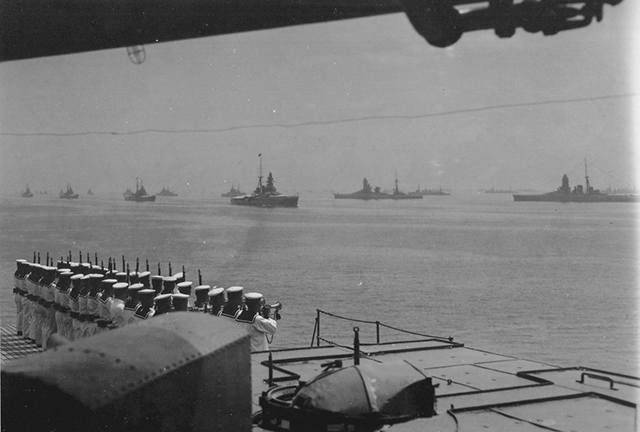 ○ 日本軍 昭和二年 聖上親臨 大観艦式記念 絵はがき こぐらし 3 ○ 日本軍 昭和二年 聖上親臨 大観艦式記念 絵はがき こぐらし 3