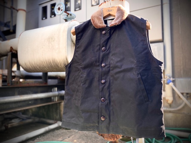 緊急入荷!!ディーエンから!!最強のN-1ジャケットとベストの 緊急入荷!!ディーエンから!!最強のN-1ジャケットとベストの