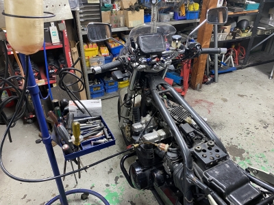 ZR－7開始 | 旧車バイク･カスタムバイク販売「BurstCity/バーストシティ」ブログ