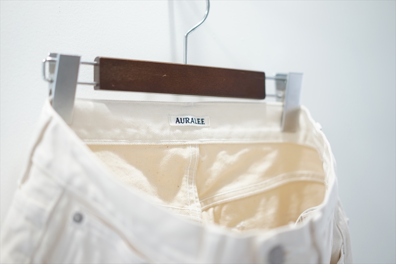 AURALEE(オーラリー)19AW Collectionから、HARD TWIST DENIM 5P AURALEE(オーラリー)19AW Collectionから、HARD TWIST DENIM 5P