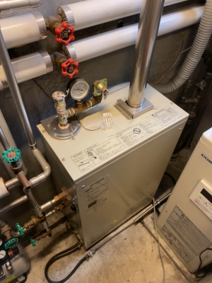 暖房ボイラー 三菱「VKH-150KX-M」からコロナ「UHB-170HR」へ交換 | (株)鈴木総合住設 活動日記