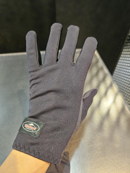 【商品紹介】プラス一枚で暖かい K-5599 T.I.インナーグローブ：KUSHITANI 清水店 | KUSHITANI PERFORMANCE STORE