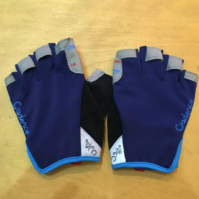 CADENCE tech glove （ケイデンス） 入荷してます。 北海道 函館 自転車グローブ MASH FAST FRIDAY ...