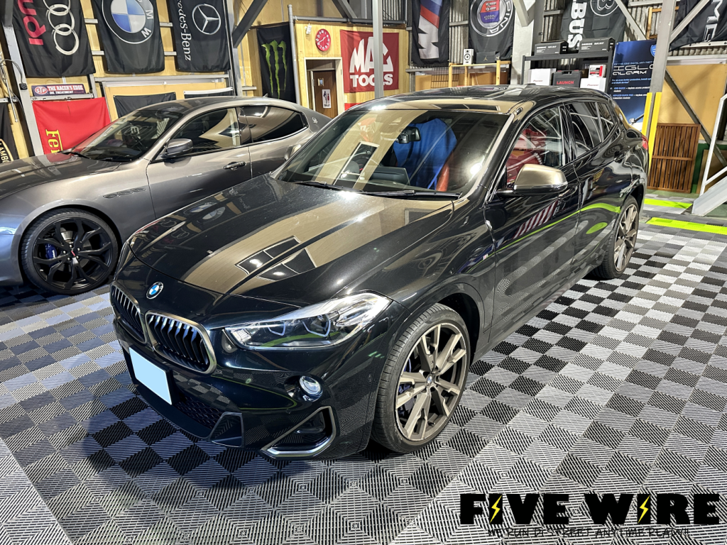 BMW X2 F39に地デジチューナー追加！ | 大阪FIVE WIRE公式ブログ