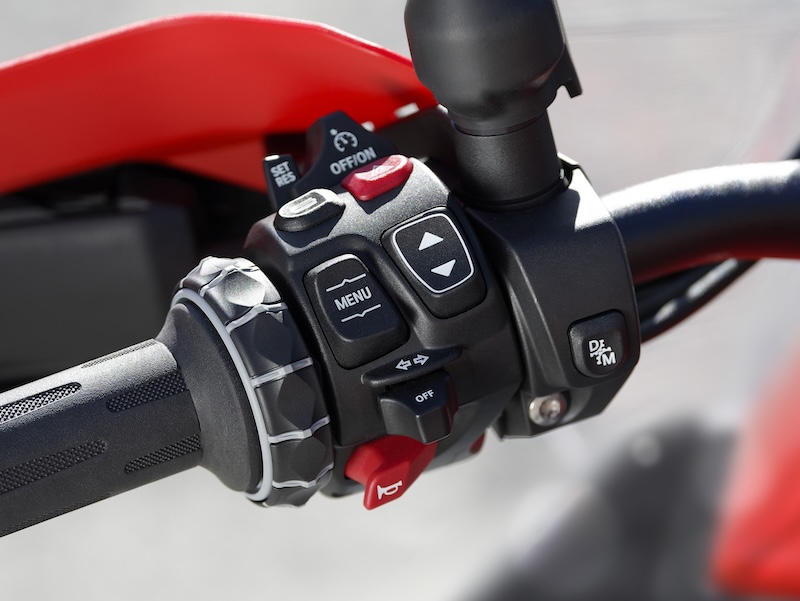 BMW Motorradがクラッチ操作とギアシフトを自動化する「Automated Shift Assistant (ASA)」を発表 ...