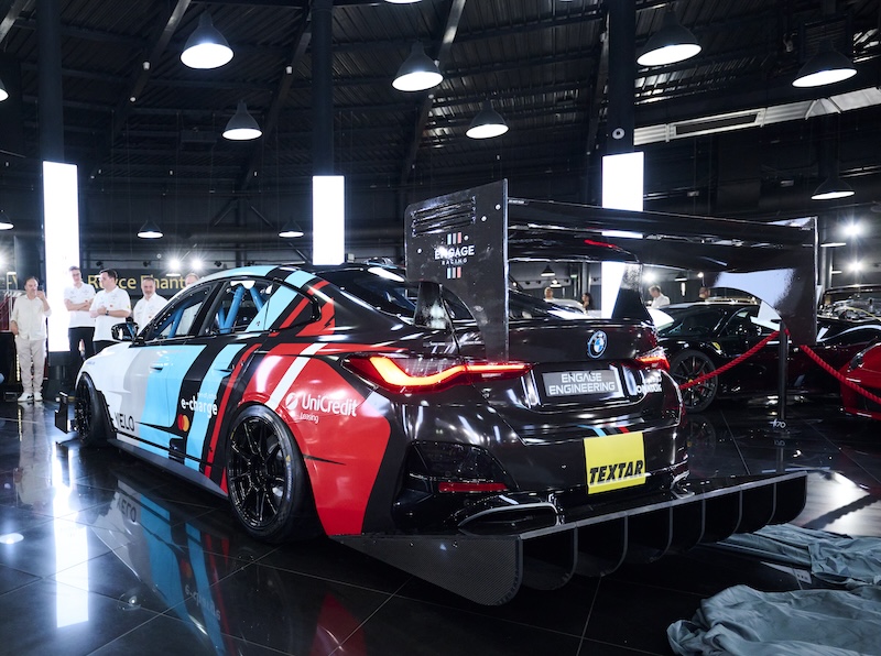 BMWルーマニアがレーシングカー「BMW i4 Racing Elsa」を発表！ | BMWおたっきーず！Blog - BMW総合情報ブログ