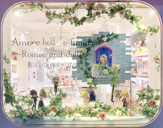 Amore bello e fugace～Romeo and Juliet～展 』正面ウィンドウのご紹介です♡ | Junie Moon 東京 ...