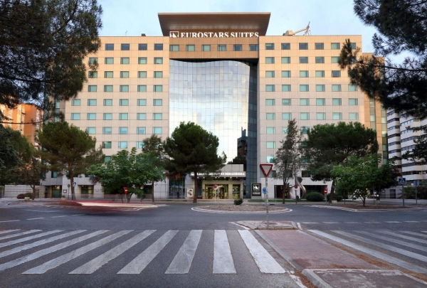 マドリードお勧めホテル Eurostarts Suites Mirasierra(ユーロスターズ スイーツ ミラシエラ) | お勧めホテルは ...