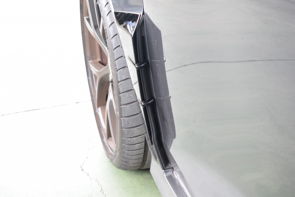 アウディRS3にカナードとフェンダーエアロダクト | Viper Blog