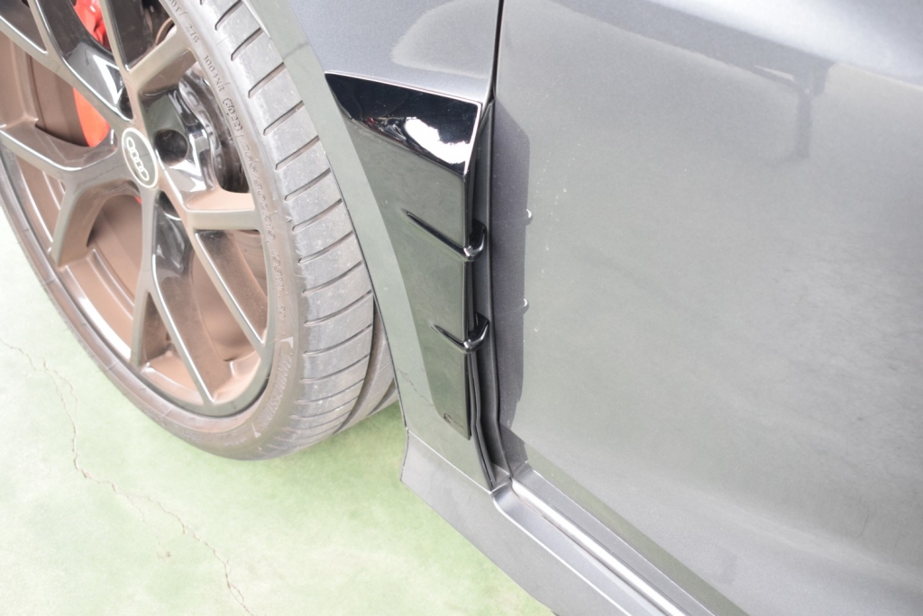 アウディRS3にカナードとフェンダーエアロダクト | Viper Blog