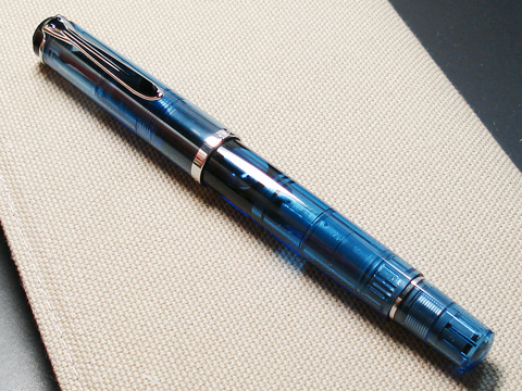 【普段使いの万年筆（春）vol.5】Pelikan M205 Demonstrator Blue | My Favorite Pen （万年筆 ...