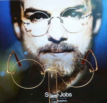 映画「Steve Jobs」×「lunor」 | めがね工房 ノエル Blog 映画「Steve Jobs」×「lunor」 | めがね工房 ノエル Blog