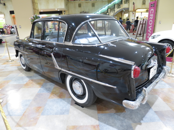 トヨタ 初代 クラウン Toyota Crown First Model 1955 | Car and Moto in Japan