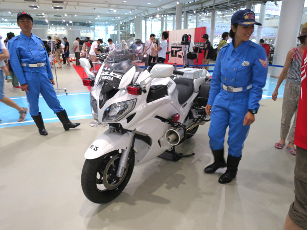 ヤマハ Yamaha FJR1300P | Car and Moto in Japan