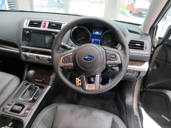 スバル レガシィ B4 Subaru Legacy B4 | Car and Moto in Japan