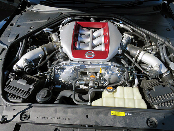 日産 GT-R VR38 エンジン組立 実演 Nissan GT-R VR38 engine assembly demonstration ...