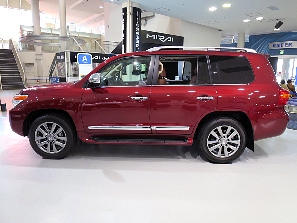 トヨタ ランドクルーザー 200 ZX 特別仕様車 Toyota Land Cruiser 200 ZX Bruno Cross 4WD ...