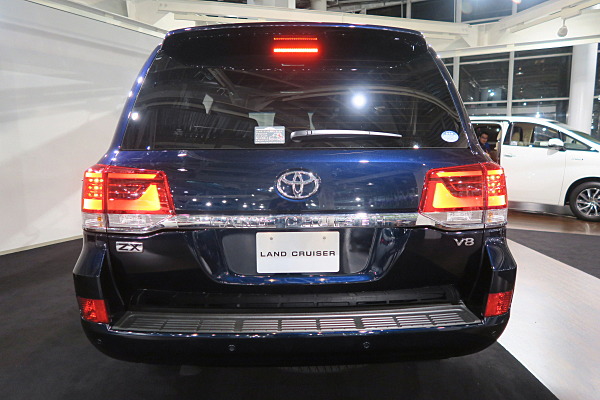 トヨタ ランドクルーザー 200 ZX 4WD Toyota Land Cruiser 200 ZX 4WD | Car and Moto ...