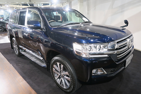 トヨタ ランドクルーザー 200 ZX 4WD Toyota Land Cruiser 200 ZX 4WD | Car and Moto ...