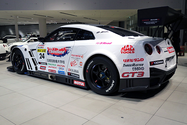 日産 GT-R GT3 2016 ST-X仕様 Nissan GT-R GT3 2016 ST-X Specs | Car and Moto ...