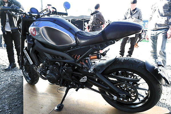 ヤマハ XSR900 ファスター・サンズ Yamaha XSR900 "Faster Sons" | Car and Moto in Japan