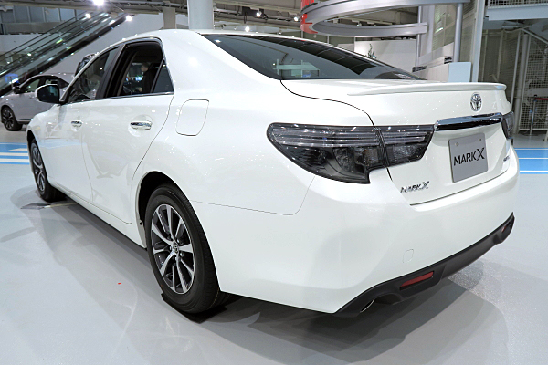トヨタ マーク X 250S ホワイト Toyota Mark X 250S : White | Car and Moto in Japan